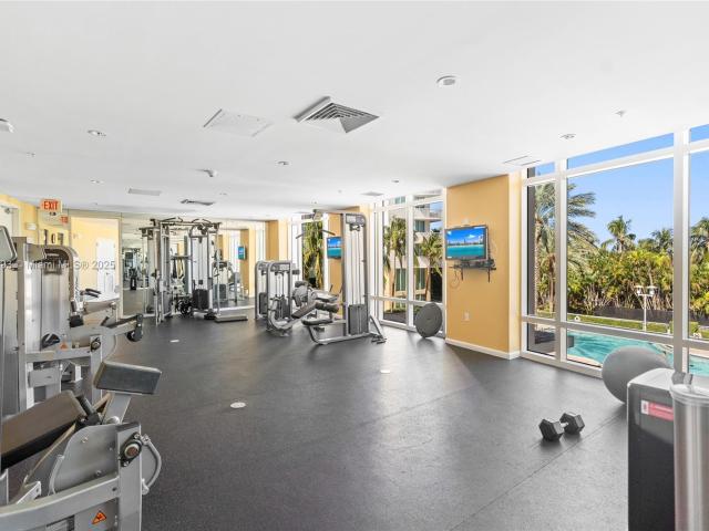 2 BR, 2 BA in Gateway East