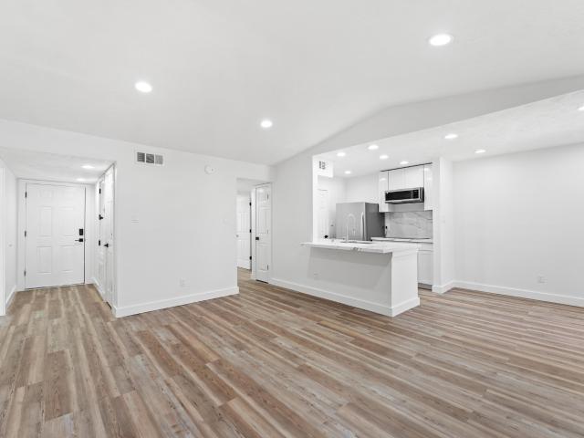 2 BR, 2 BA in Houston