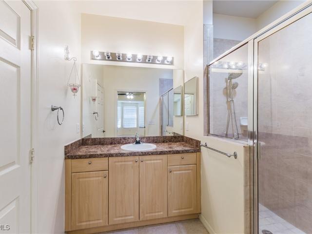 2 BR, 2 BA in Iona