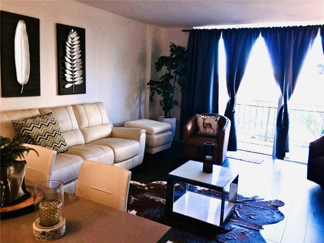 2 BR, 2 BA in Miami