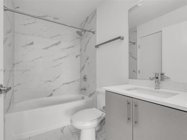2 BR, 2 BA in Miami Springs