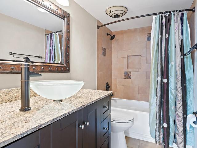 2 BR, 2 BA in Northwood Harbor