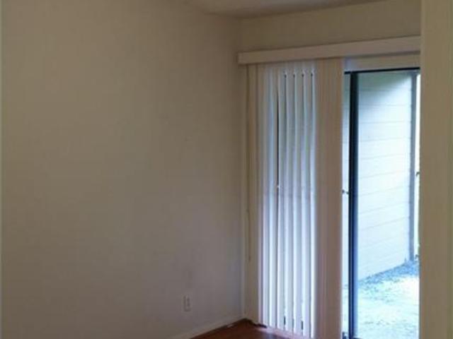 2 BR, 2 BA in North University
