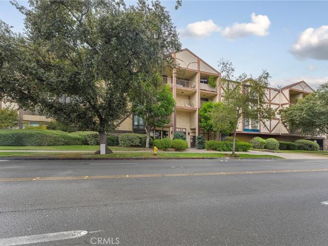 2 BR, 2 BA in Southeast Pasadena