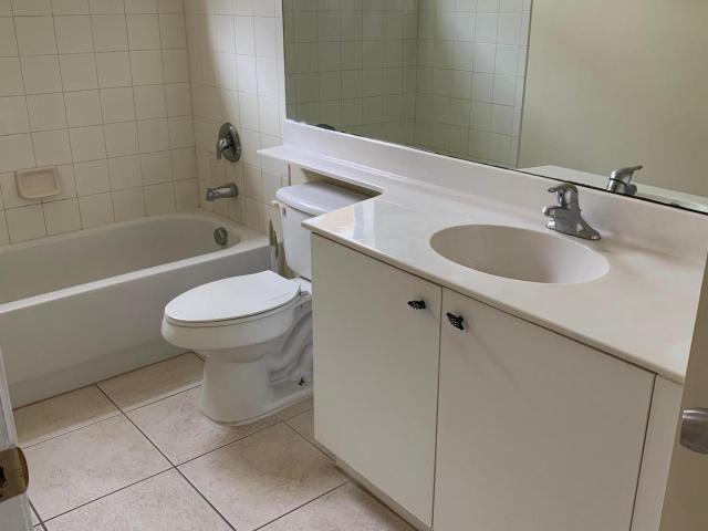 2 BR, 2 BA in Palm Springs Village