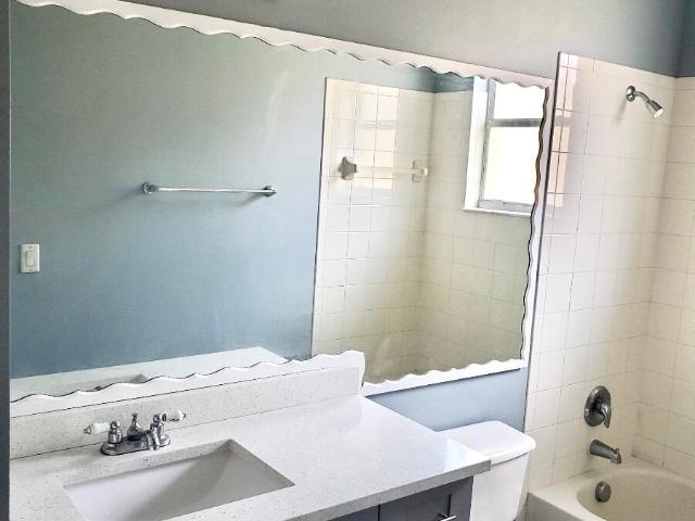 2 BR, 2 BA in Palm Springs Village