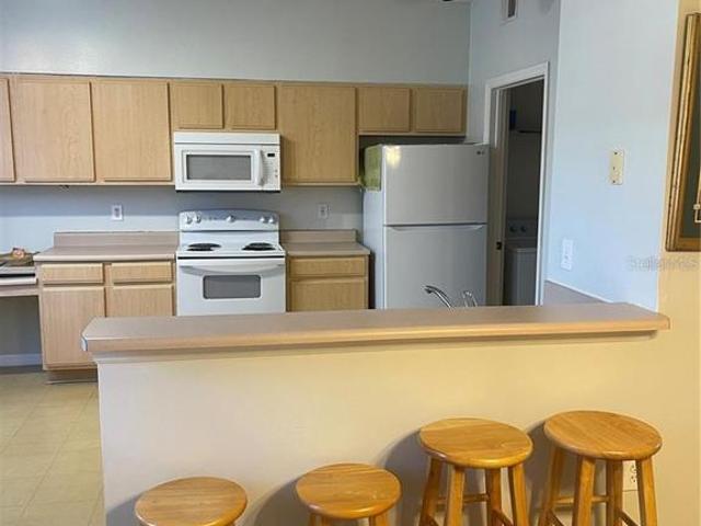2 BR, 2 BA in Palms Villa Residences