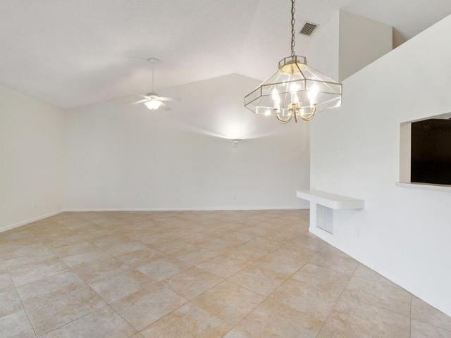 2 BR, 2 BA in Parkwalk