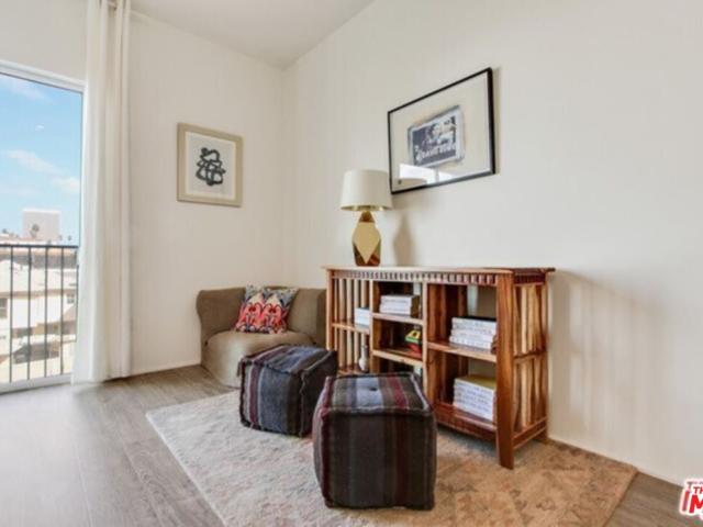 2 BR, 2 BA in Pico Union