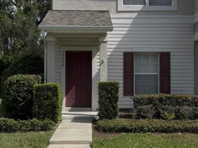 2 Br, 3 bath, Townhouse 15752 Fishhawk Falls Dr