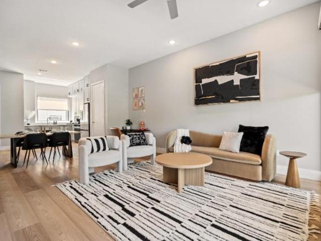 2 Br, 3 bath, Townhouse/Brownstone/RowHouse 1016 Bryan Ave