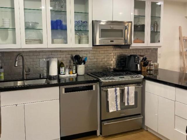 2 Br, 3 bath, Townhouse/Brownstone/RowHouse 11630 Chenault Street