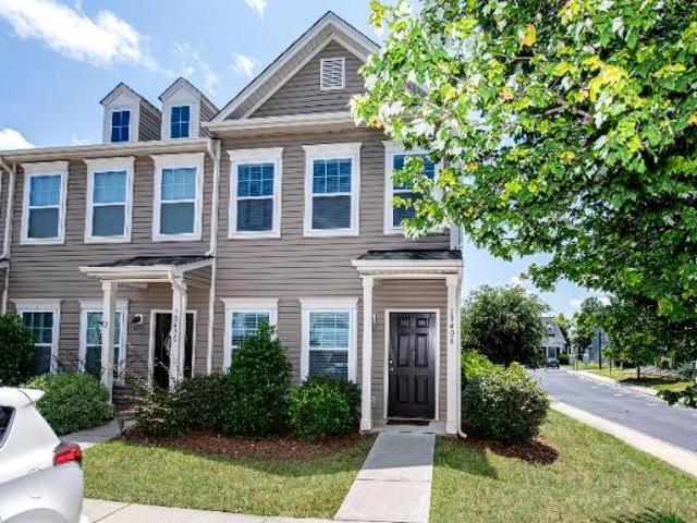 2 Br, 3 bath, Townhouse/Brownstone/RowHouse 13406 Calloway Glen Drive