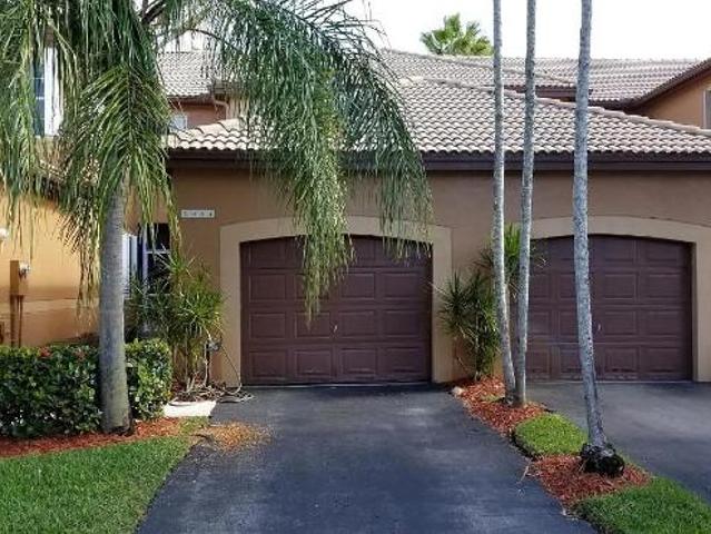 2 Br, 3 bath, Townhouse/Brownstone/RowHouse 1354 Veracruz Ln