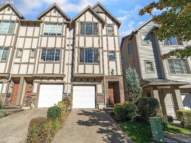 2 Br, 3 bath, Townhouse/Brownstone/RowHouse 13552 Sw Beachplum Ter