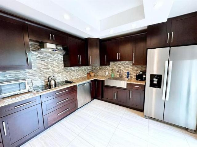 2 Br, 3 bath, Townhouse/Brownstone/RowHouse 1545 Augusta Circle
