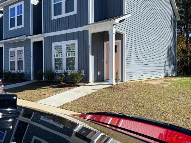 2 Br, 3 bath, Townhouse/Brownstone/RowHouse 165 Loren Rd