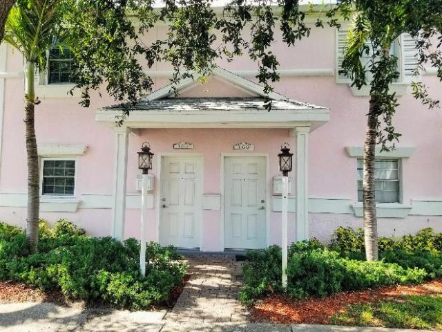 2 Br, 3 bath, Townhouse/Brownstone/RowHouse 169 Pompano Drive Se