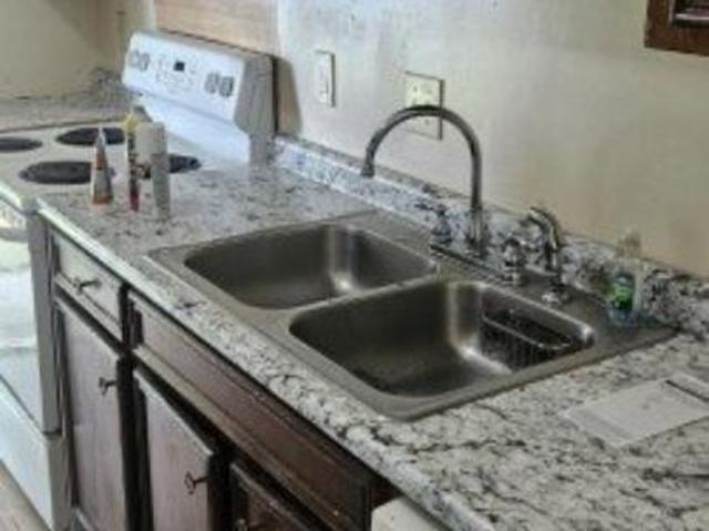 2 Br, 3 bath, Townhouse/Brownstone/RowHouse 1843 North Allerton