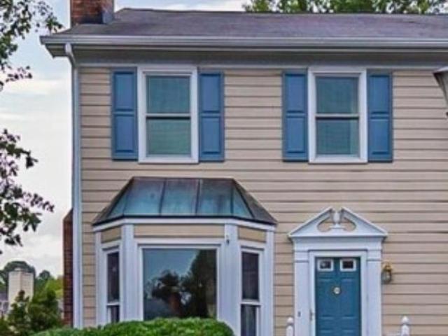 2 Br, 3 bath, Townhouse/Brownstone/RowHouse 208 Standish Dr