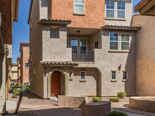 2 Br, 3 bath, Townhouse/Brownstone/RowHouse 2026 N 78th Glen