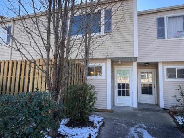 2 Br, 3 bath, Townhouse/Brownstone/RowHouse 220 Elizabeth St