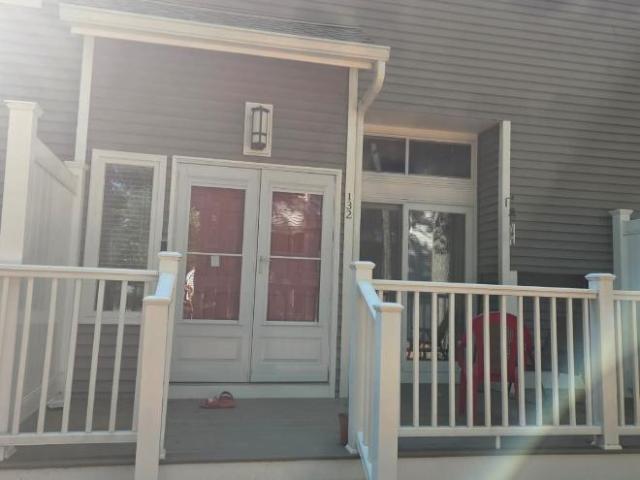 2 Br, 3 bath, Townhouse/Brownstone/RowHouse 255 North Rd