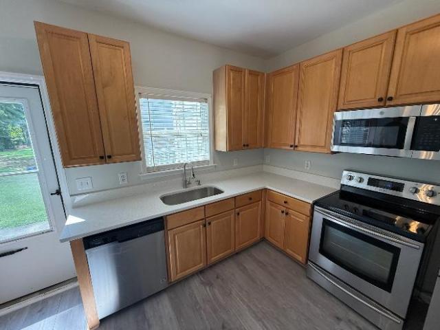 2 Br, 3 bath, Townhouse/Brownstone/RowHouse 257 Dairy Rd