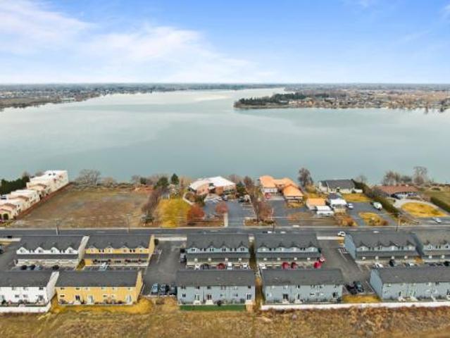 2 Br, 3 bath, Townhouse/Brownstone/RowHouse 2637 W Marina Dr