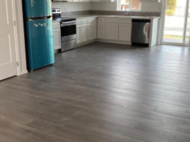 2 Br, 3 bath, Townhouse/Brownstone/RowHouse 2721 W Marina Dr