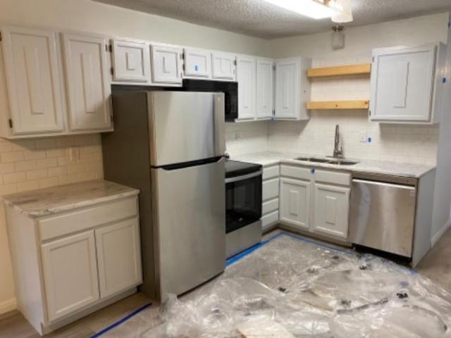 2 Br, 3 bath, Townhouse/Brownstone/RowHouse 2 Amanda Ln