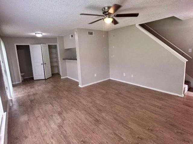 2 Br, 3 bath, Townhouse/Brownstone/RowHouse 306 Belmont St