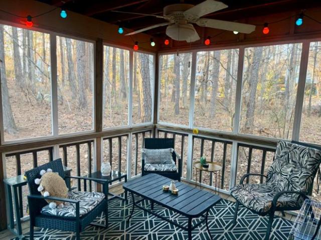 2 Br, 3 bath, Townhouse/Brownstone/RowHouse 300 Nc Hwy 54