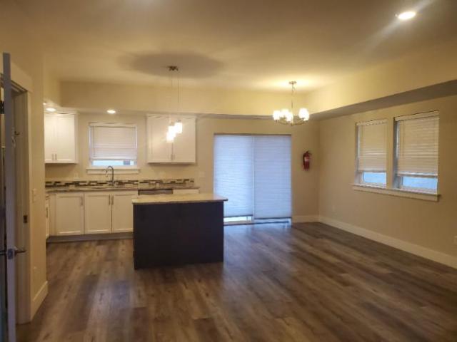 2 Br, 3 bath, Townhouse/Brownstone/RowHouse 301 Riverpark