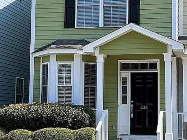 2 Br, 3 bath, Townhouse/Brownstone/RowHouse 334 Byron Rd