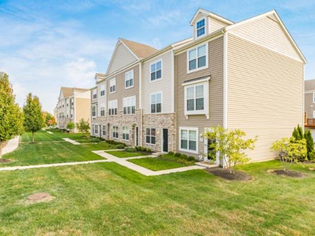 2 Br, 3 bath, Townhouse/Brownstone/RowHouse 353 Laurel Creek St