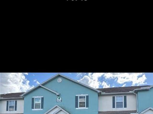 2 Br, 3 bath, Townhouse/Brownstone/RowHouse 3620 Pine Oak Cir