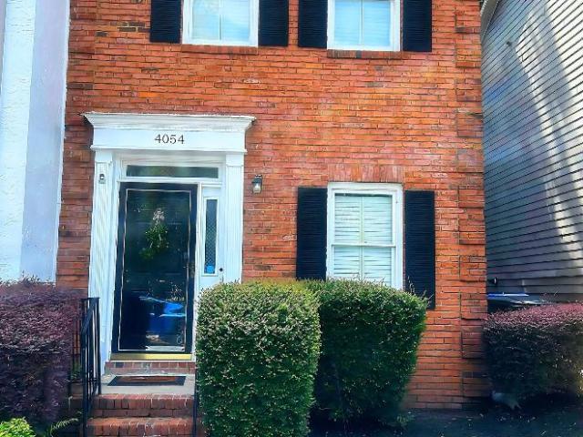 2 Br, 3 bath, Townhouse/Brownstone/RowHouse 4054 Elm St