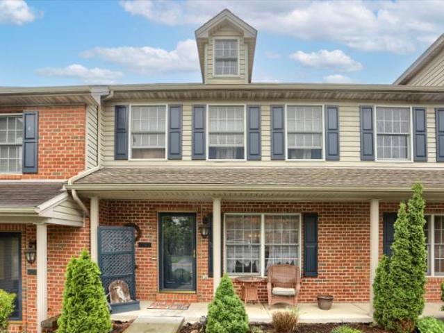 2 Br, 3 bath, Townhouse/Brownstone/RowHouse 4083 Caissons Ct