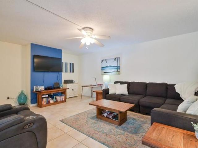 2 Br, 3 bath, Townhouse/Brownstone/RowHouse 4150 S Atlantic Ave