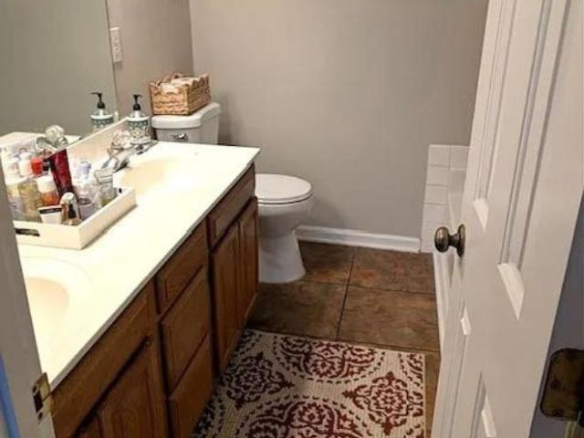 2 Br, 3 bath, Townhouse/Brownstone/RowHouse 4530 Still Pines Dr