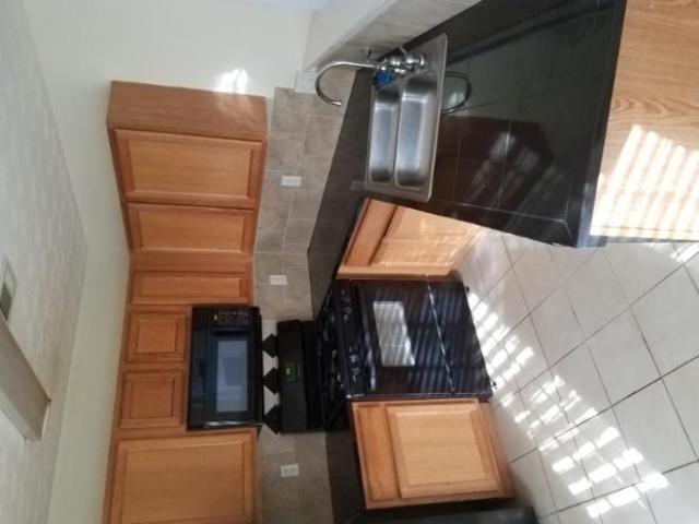 2 Br, 3 bath, Townhouse/Brownstone/RowHouse 4 Grand Central Parkway