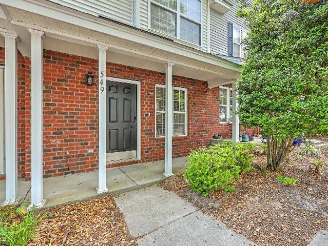 2 Br, 3 bath, Townhouse/Brownstone/RowHouse 549 Tayrn Dr