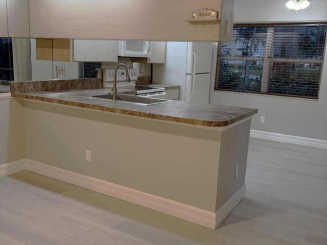 2 Br, 3 bath, Townhouse/Brownstone/RowHouse 5404 Wheatley Court