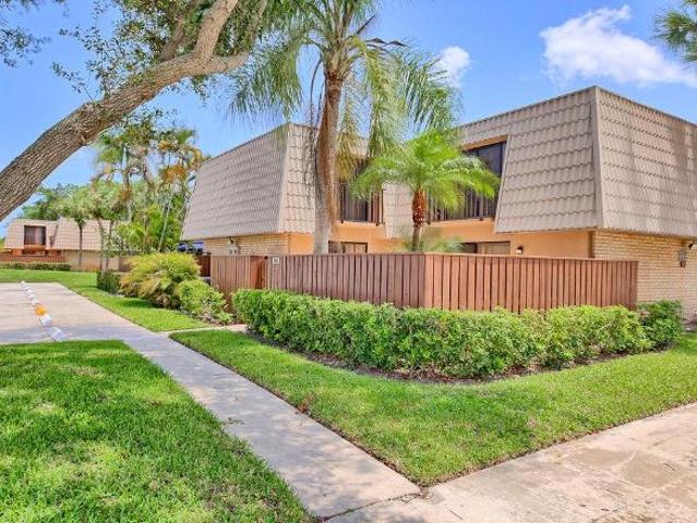 2 Br, 3 bath, Townhouse/Brownstone/RowHouse 5731 57th Way