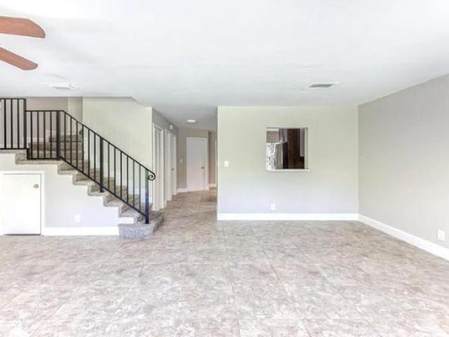 2 Br, 3 bath, Townhouse/Brownstone/RowHouse 663 Dover Street