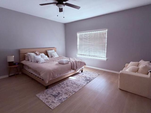 2 Br, 3 bath, Townhouse/Brownstone/RowHouse 7284 Regency Square Ct