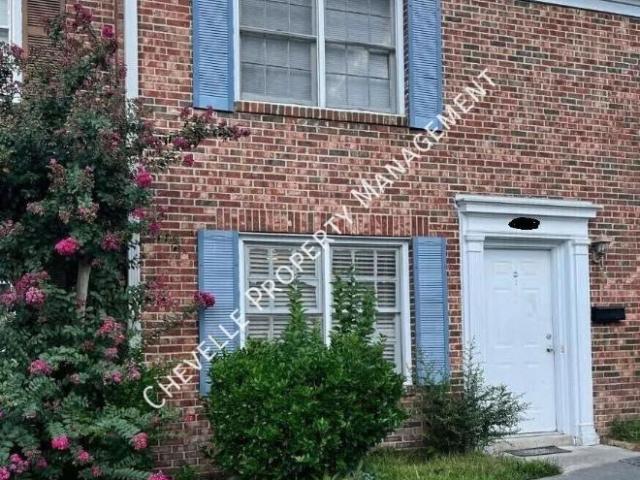 2 Br, 3 bath, Townhouse/Brownstone/RowHouse 7602 Hunt Club Rd
