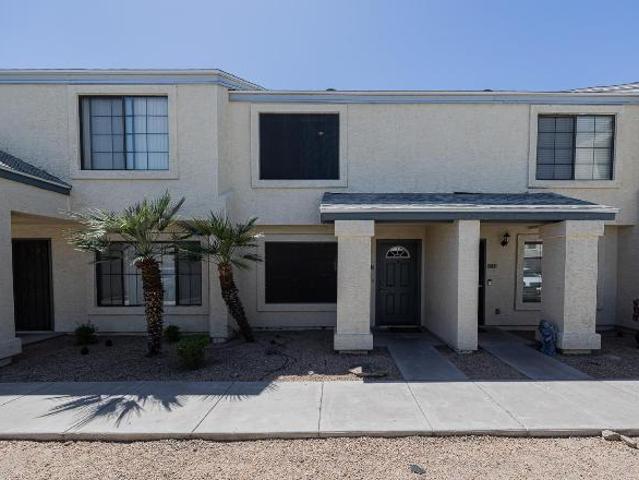2 Br, 3 bath, Townhouse/Brownstone/RowHouse 7801 N 44th Dr