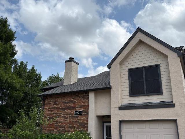 2 Br, 3 bath, Townhouse/Brownstone/RowHouse 827 W Harwood Rd